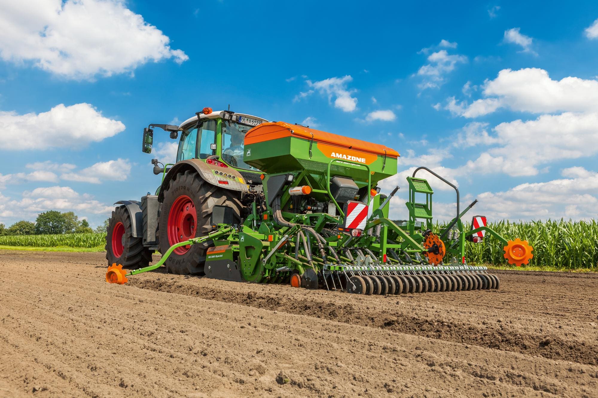 Seed Drills | Precision Seeding Equipment | CLAAS Harvest Centre